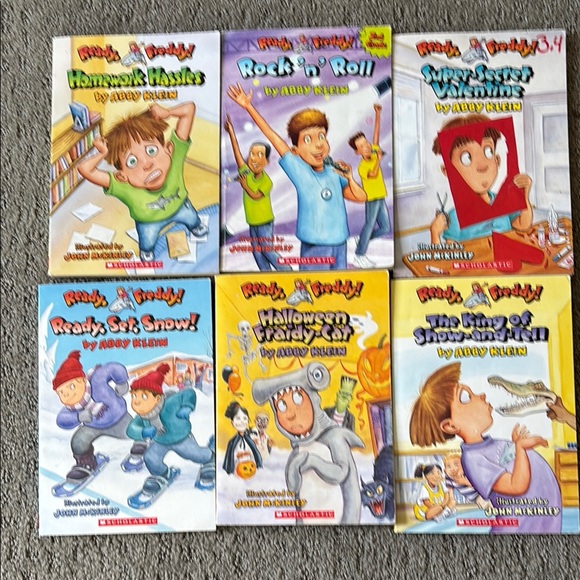 Scholastic | Other | Ricky Ricottas Mighty Robot Adventure Book Set ...